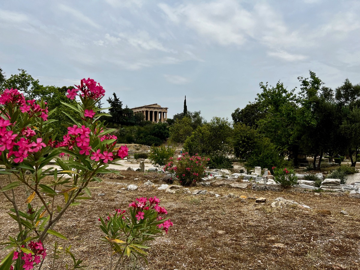 25 Books Set In Greece To Read Before Visiting | A Well-Read Wanderer